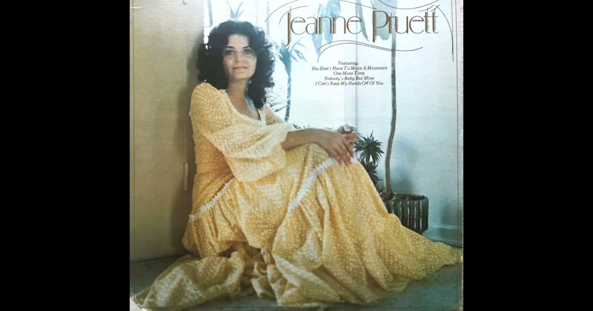 “Satin Sheets” – Jeanne Pruett (1973)